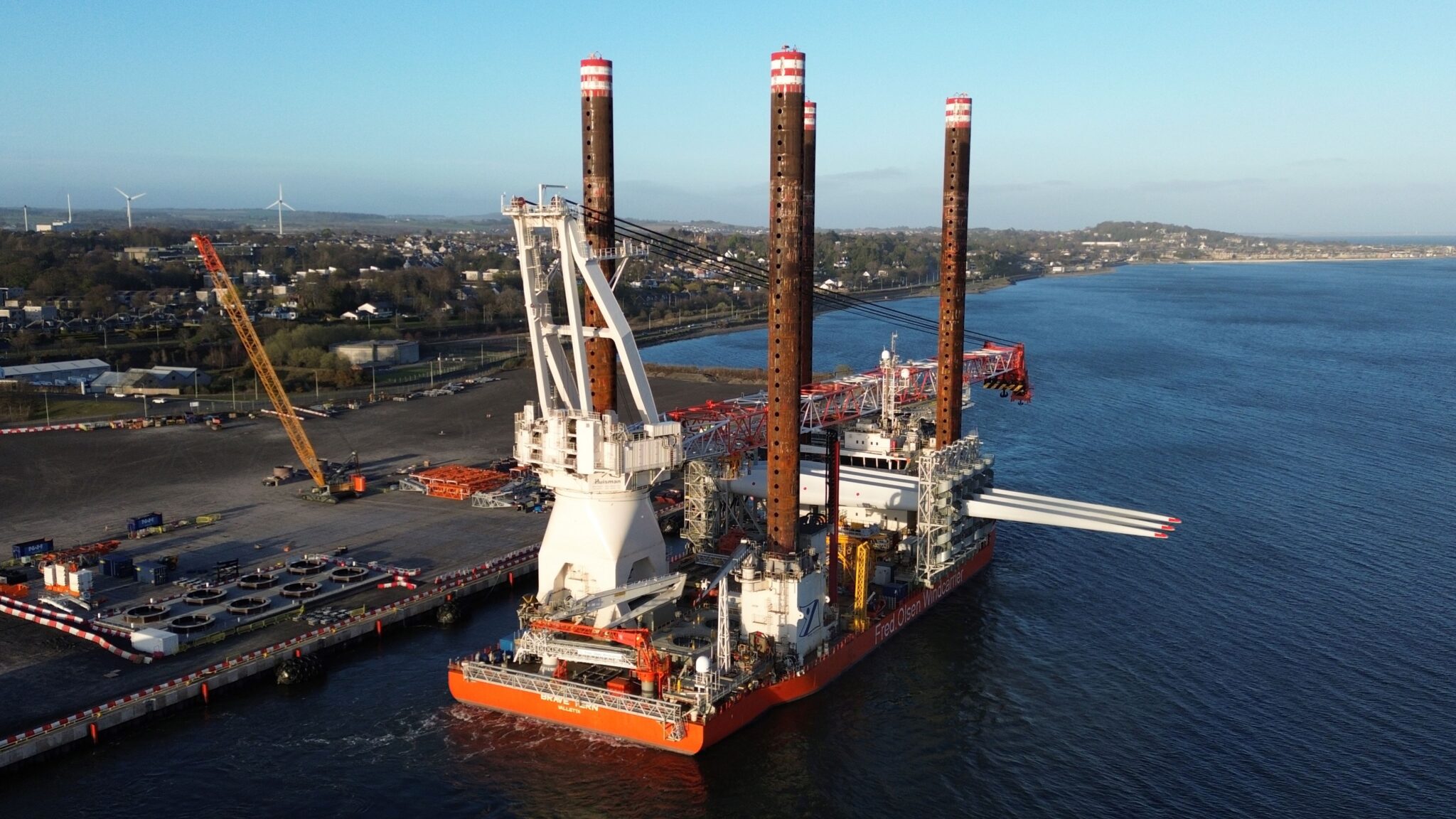 Port of Dundee bids farewell to NnG as project's final offshore wind ...